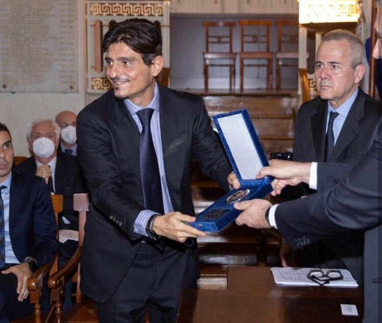 Γιαννακόπουλος: Νέα διάκριση και βράβευση - «Ο πατέρας μου…» (pics ...